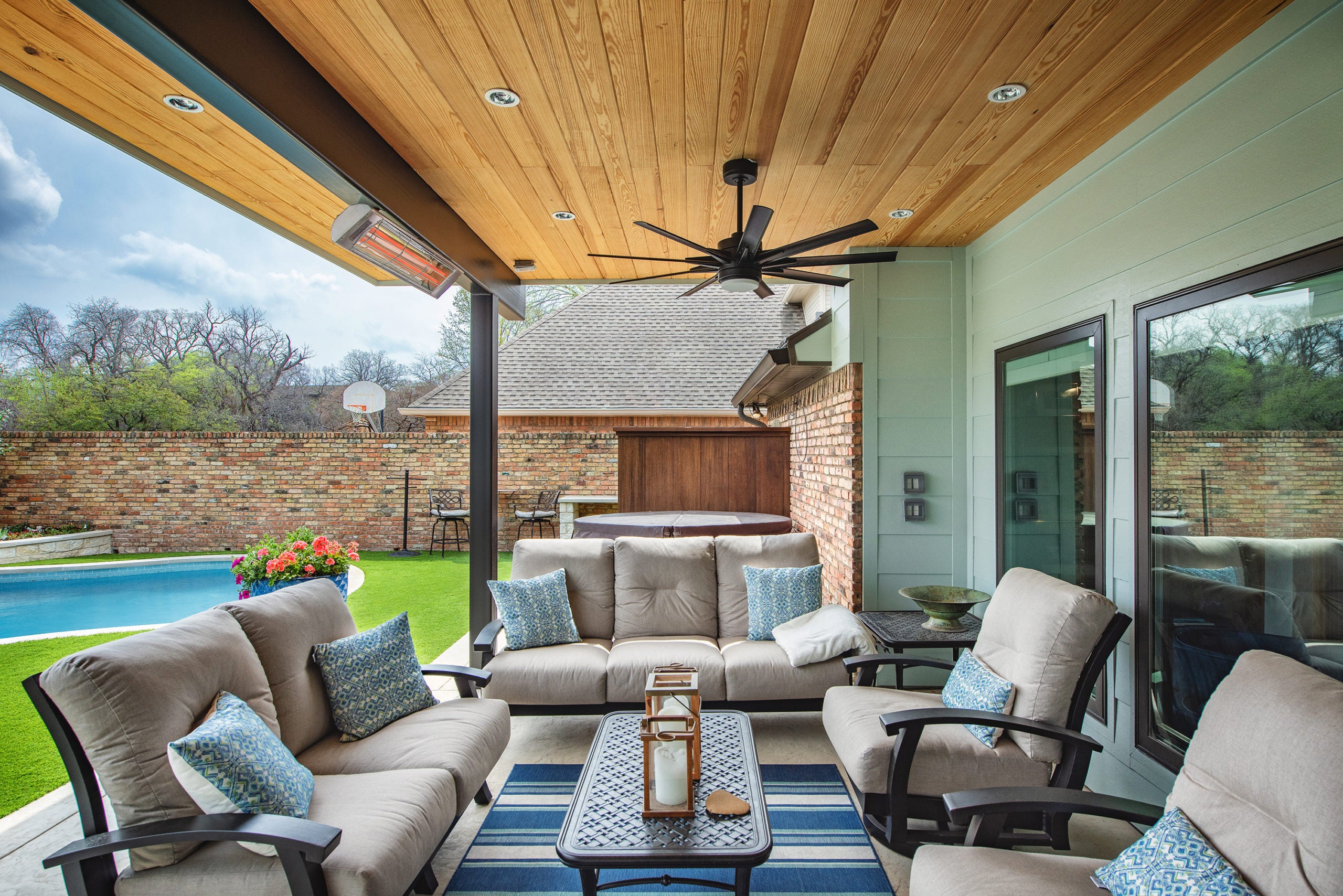 CD Series Infratech Patio Heater – Fireplaces by Cameron